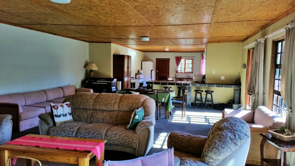 Single Rooms - Alpine Swift Trails accommodation in self-catering rooms.